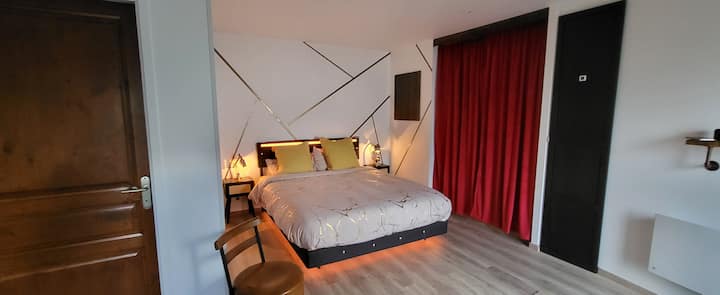 Studio Indépendant De 25m² : Corbonod. - Seyssel