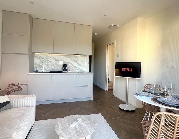 F2 |Proche Comet, Parking, Piscine Et Jardin - Le Zenith d'Orléans