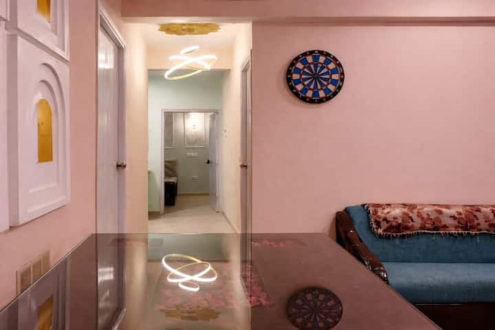 Luxe 2bhk Velvet Stay - Gurgaon