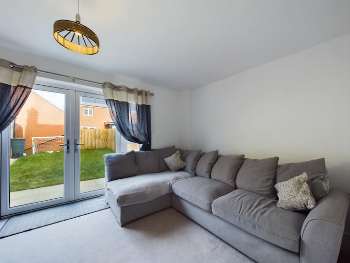 Longleat Retreat | Spacious 3br Home - Frome