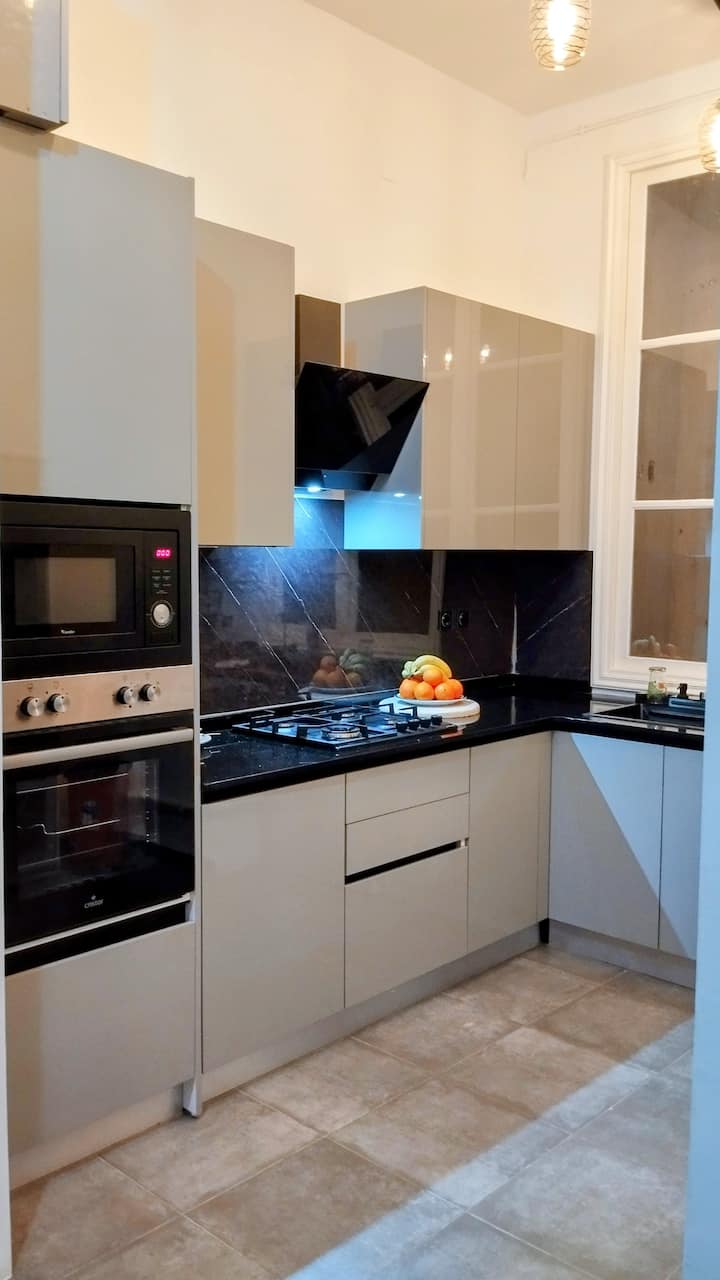 2 Double Bedroom Apartment With Kitchen And Lounge - Argel