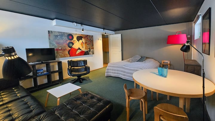 Cozy Cellar Apartment & Sauna, In Old Town Porvoo. - Porvoo