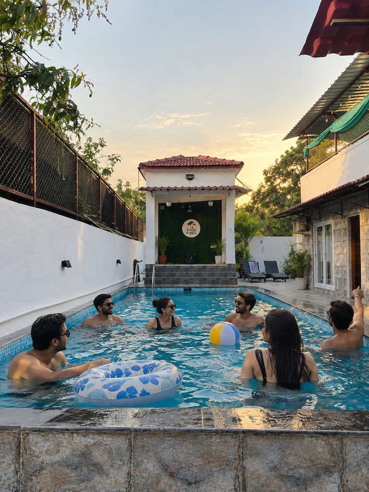 Pool Party + Snooker, Wifi & Cinema - Neral