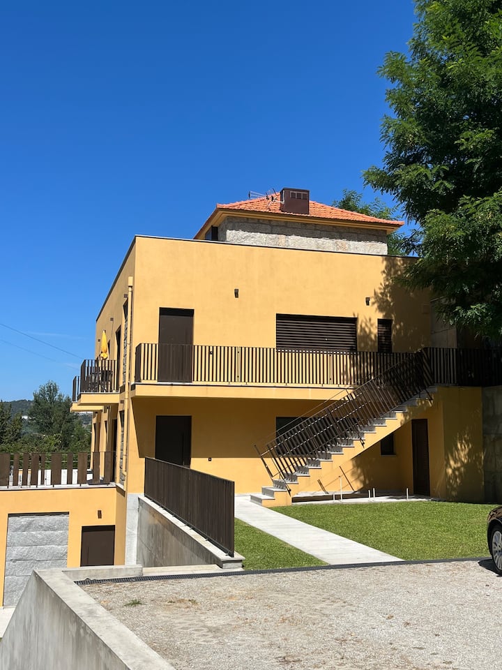 Little Haven Houses Lousada- T2 - Paredes