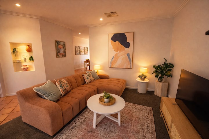 Modern Comfort On Tenth | Central Mildura Stay - Mildura