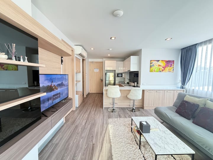 Kata 高级一卧室公寓套房，落地窗 | 大户型  |  距离海滩500米豪华公寓 - Karon Beach