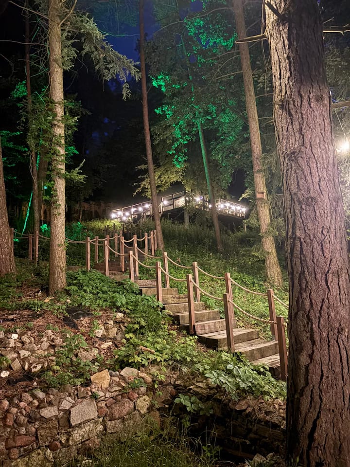 Domek Kapsułowy Deluxe Na Palach Pośród Drzew - Kazimierz Dolny