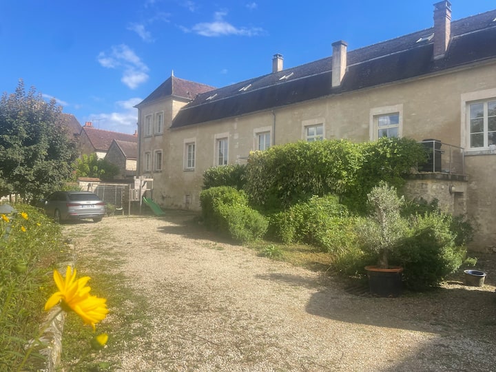 Maison Historique De Chablis 12 Personnes - Chablis