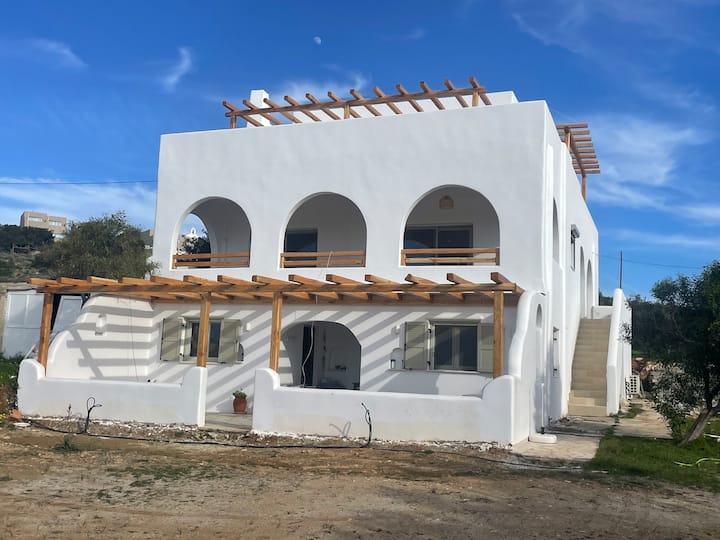 21 Olives, Made For Beach Lovers And Explorers! - Naxos