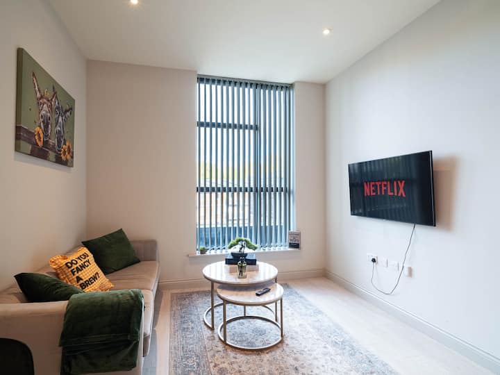 Elegant 1-bed Apartment In The Heart Of Leeds - Leeds