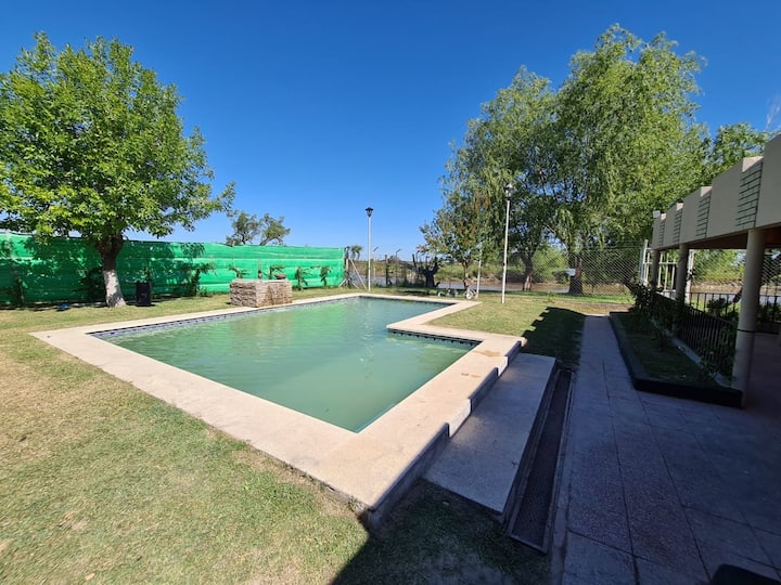 Casa Amplia Sobre Río Gualeguay - Gualeguay