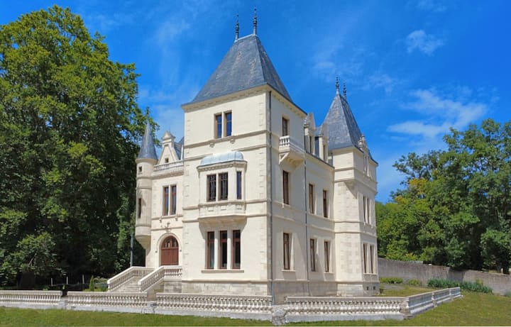 Château Des Bérangers Pour Vos Moments Précieux - Châtel-Guyon