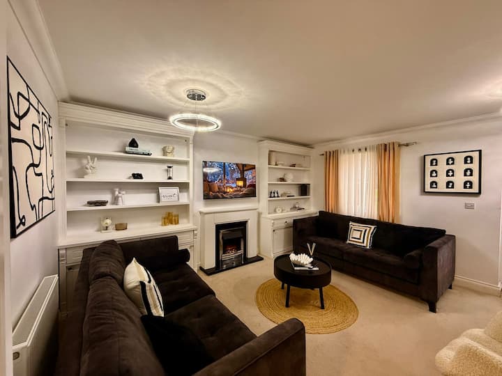 Modern 3br House | Garden | Cambridge | Parking X2 - Ely