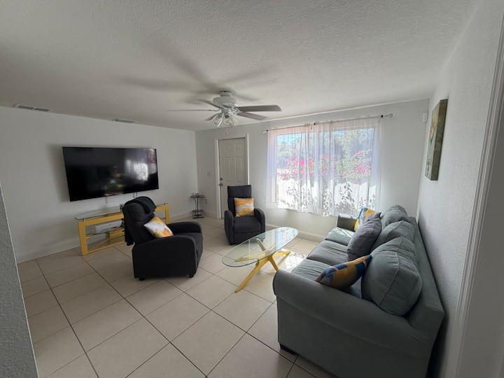 Sunny Paired With Poolside Fun - Punta Gorda, FL