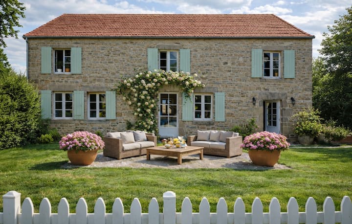 Stunning Farmhouse Surrounded By Nature - Guéret