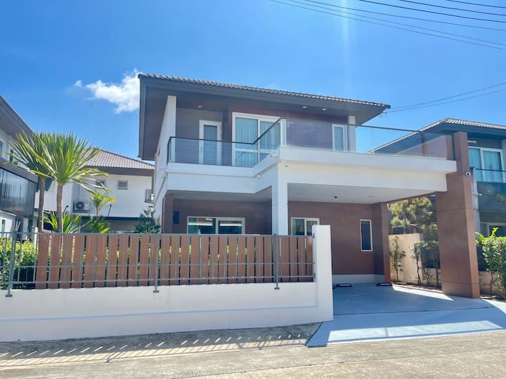 Thitaree Home - Phuket