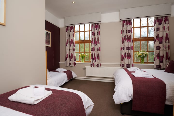 Cote Ghyll Mill B&b King Room (King & 2 Singles) - Osmotherley