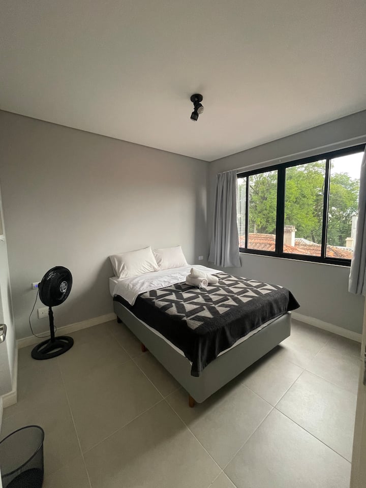 Suíte Casal Em Curitiba A Passos Da Ligga Arena - Curitiba