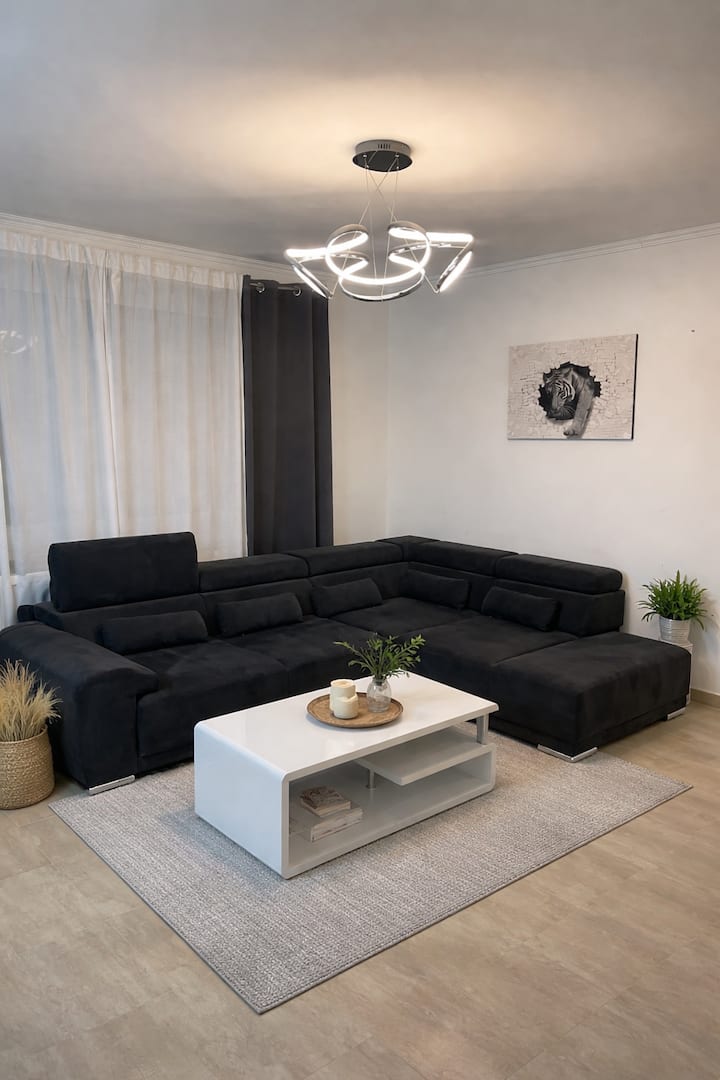 3 Zimmer Wohnung, Mitten Im Zentrum - Neumünster