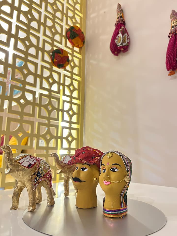 Madhav Bliss | Stay Near Prem Mandir Vrindavan - Vrindavan