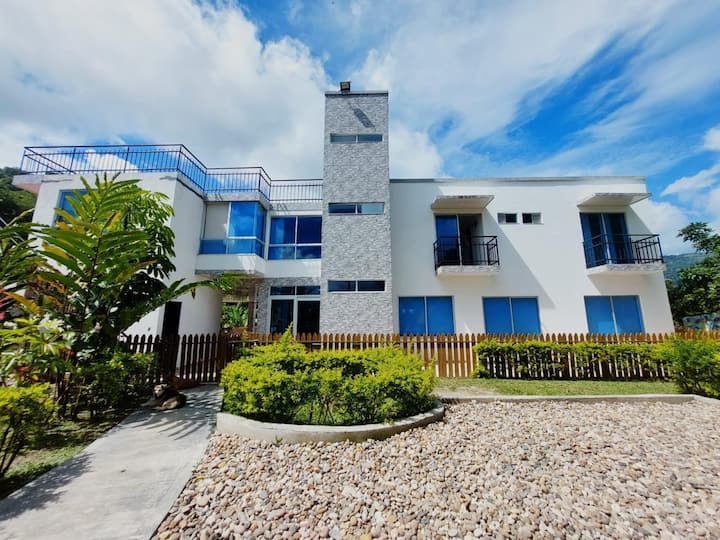Hotel Villa San José – Descanso Y Confort - La Vega