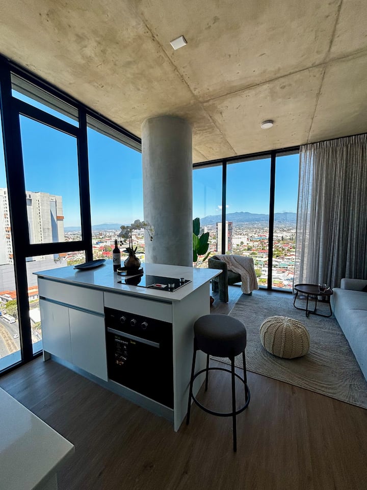 Secrt Escalante · 19th Floor · View + Parking - Costa Rica