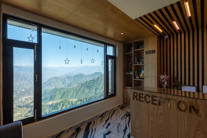 The Seasons: Boutique Comfort In The Silent Peaks - Dalhousie