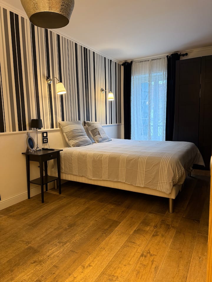 Grand Appartement Avec Extérieur à Côté Du Château - Brie-Comte-Robert