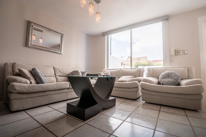 Casa Remodelada, Cerca C.u. Walmart Y Cine - Morelia