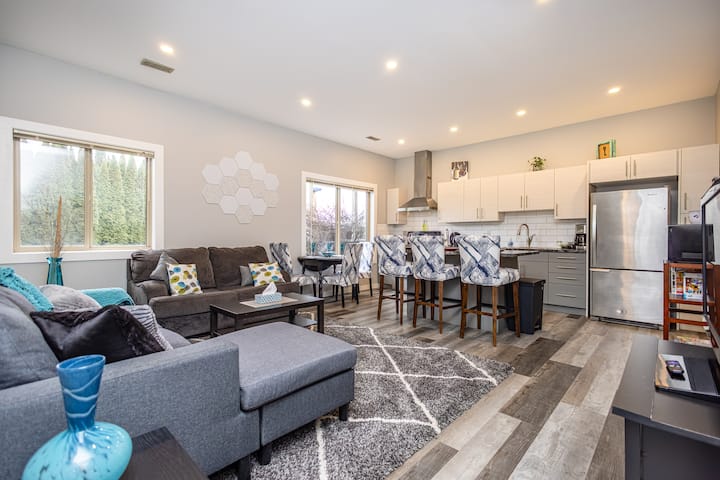 Bright Private Guest Suite In Kelowna - Kelowna