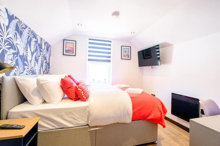 James Court Llandudno Luxury Apartment 6 & Parking - Llandudno