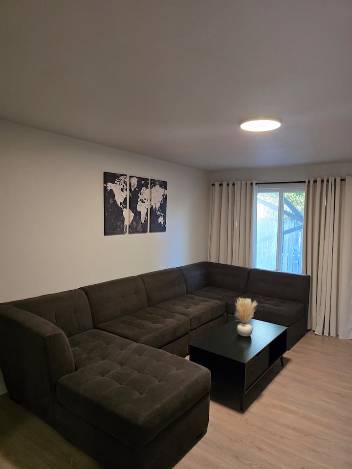 Downstairs Apt 2-bedroom Stay By Downtown Hotspots - Bellingham, WA