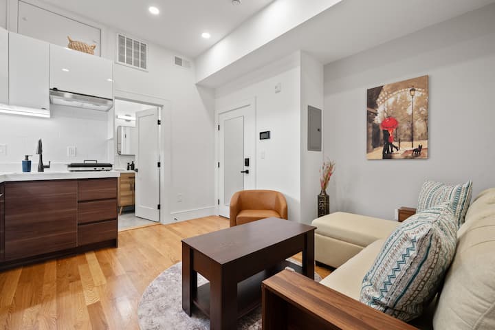 Front Row Views: 1br Suite With King Bed | Suite 3 - Boston, MA