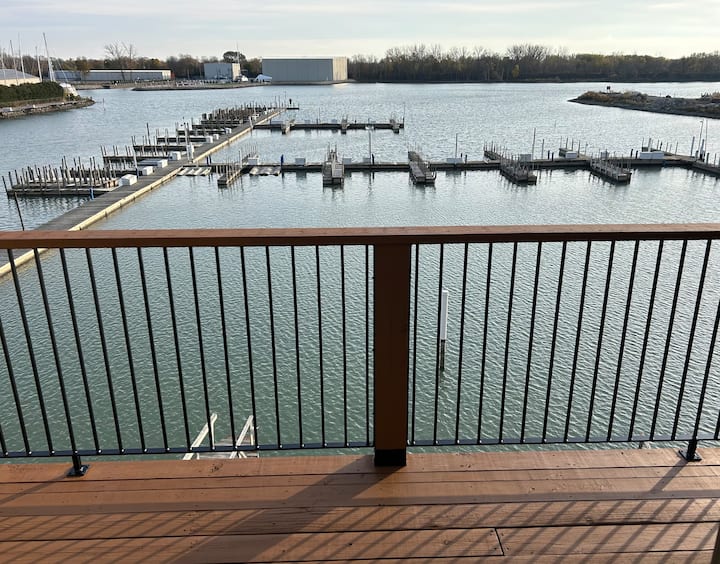 Lakeshore Retreat Too! - Port Clinton, OH