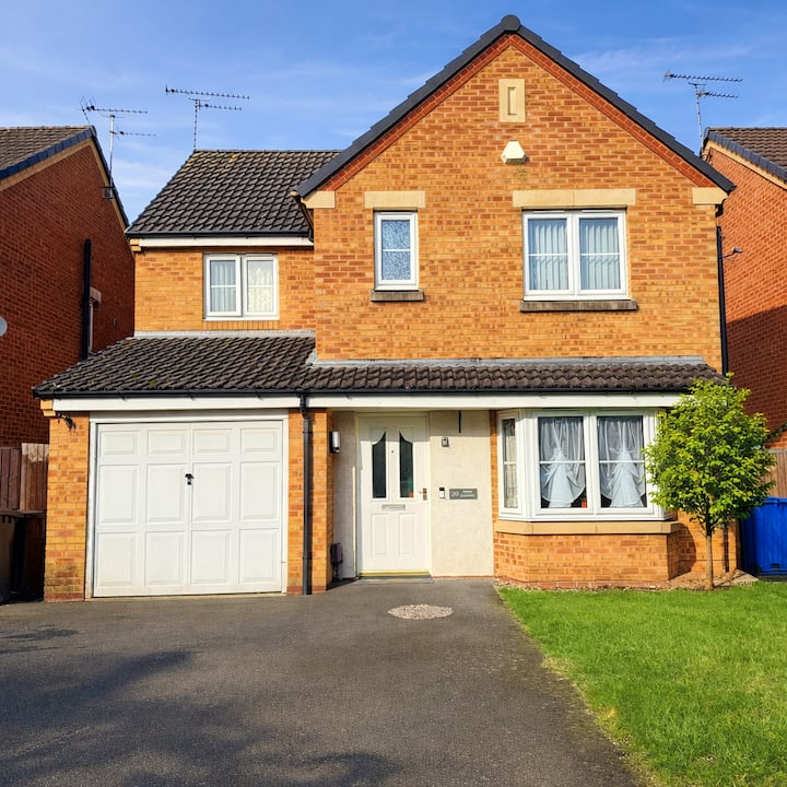 4bed Amazing Home Near Town Centre/freeparking - 德比