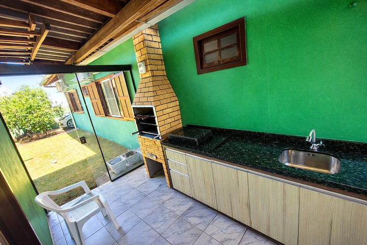 Casa P/9 A 10min Beto, 5min Aeroporto, 350m Praia - Navegantes