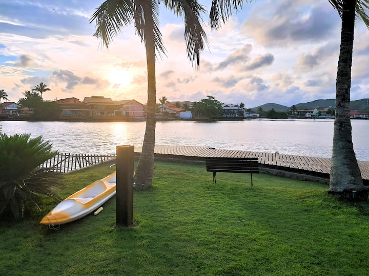 Cabo Frio-praias! Casa No Canal E Deck Na Lagoa 1. - Cabo Frio