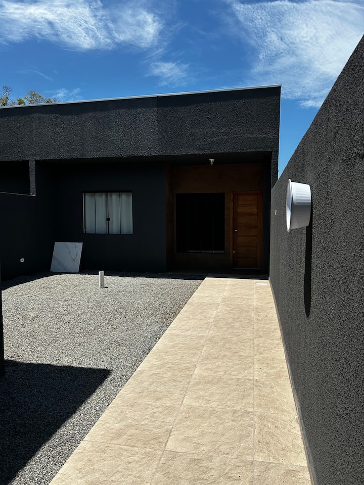 Casa Guaratuba 3 Quartos A 400 Metros Da Praia - Guaratuba