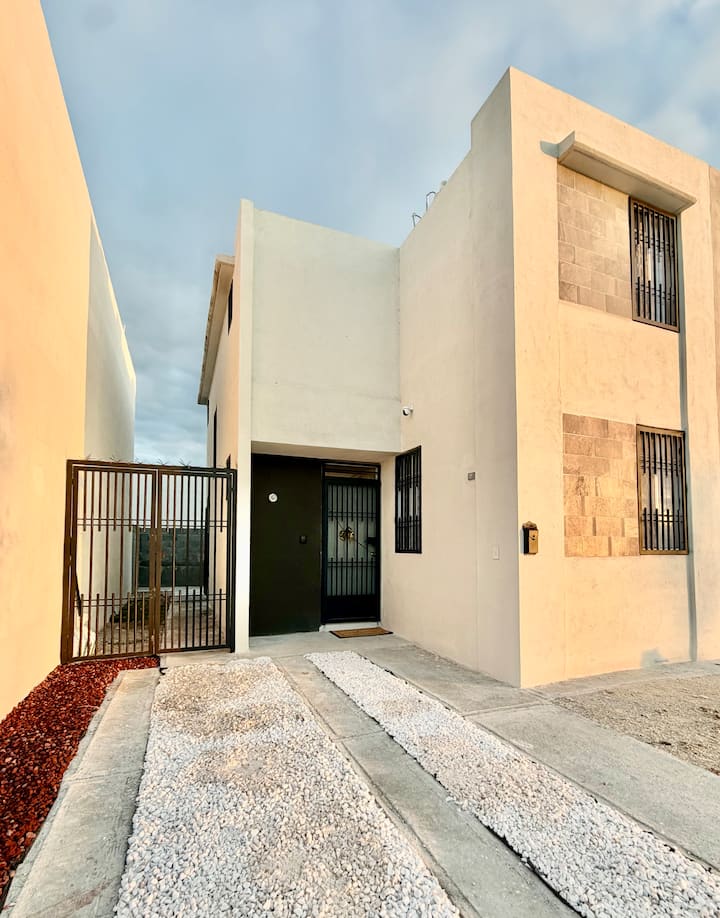 Residencia En Apodaca Zona Aeropuerto - Coahuila
