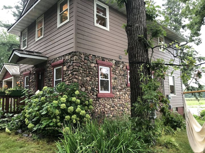 Lakefront Home On Rice Lake! The Blackbird Inn - Rice Lake, WI