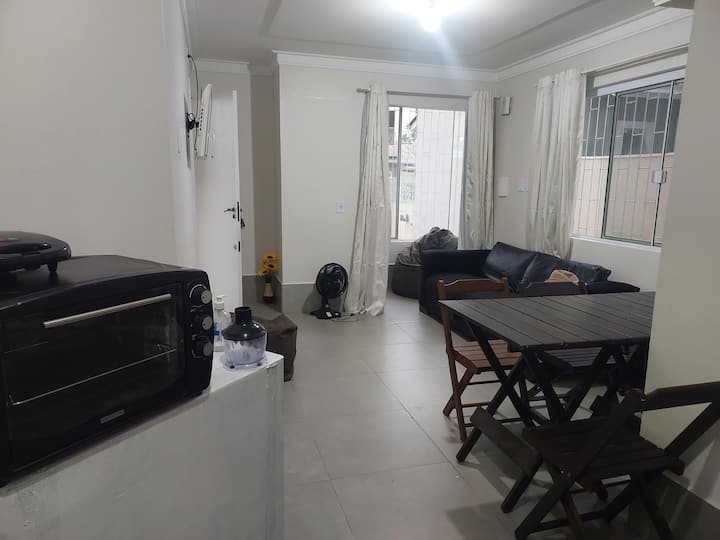 Apartamento Térreo, 2 Quartos 1 E Suíte, 2 Carros. - Palhoça