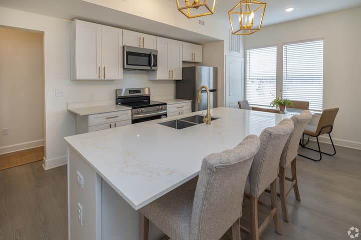 New 2br Retreat Minutes From Bannerman Crossings - Lake Iamonia, FL