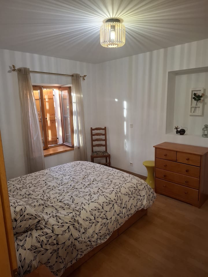 Appartement  Calme Avec  Deux Parkings Privés - Cruseilles