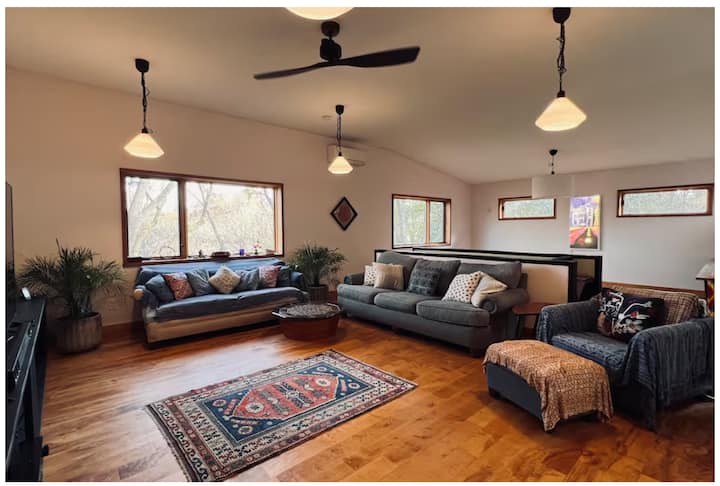 River Trails + Downtown | Artisan Home - Charlottesville, VA