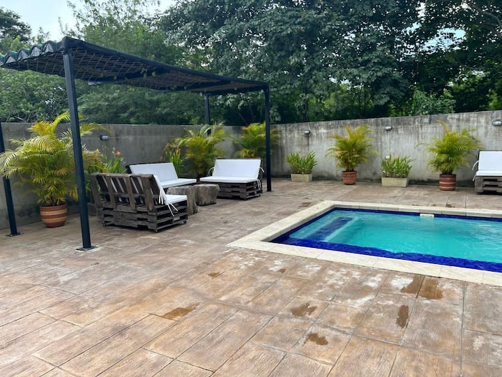 Casa Con Piscina Privada, Kioskos Y Zonas Verdes - Sabanalarga