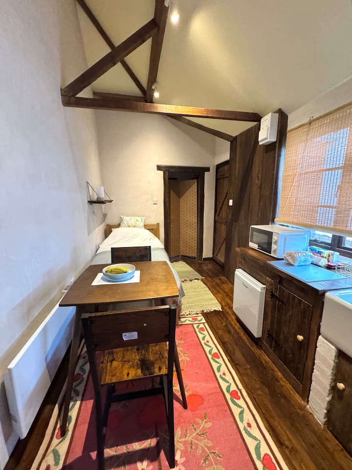 Cosy Character Annexe Near Cheltenham Racecourse - Cheltenham