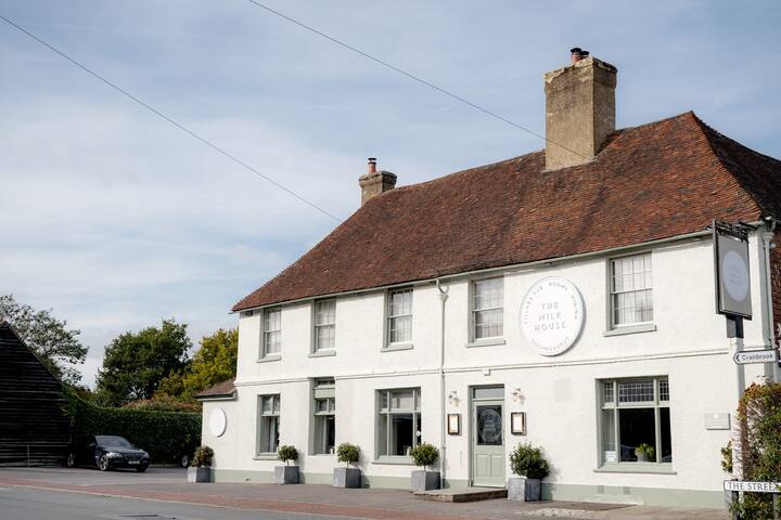 The Cow Shed At The Milk House - Cranbrook, UK