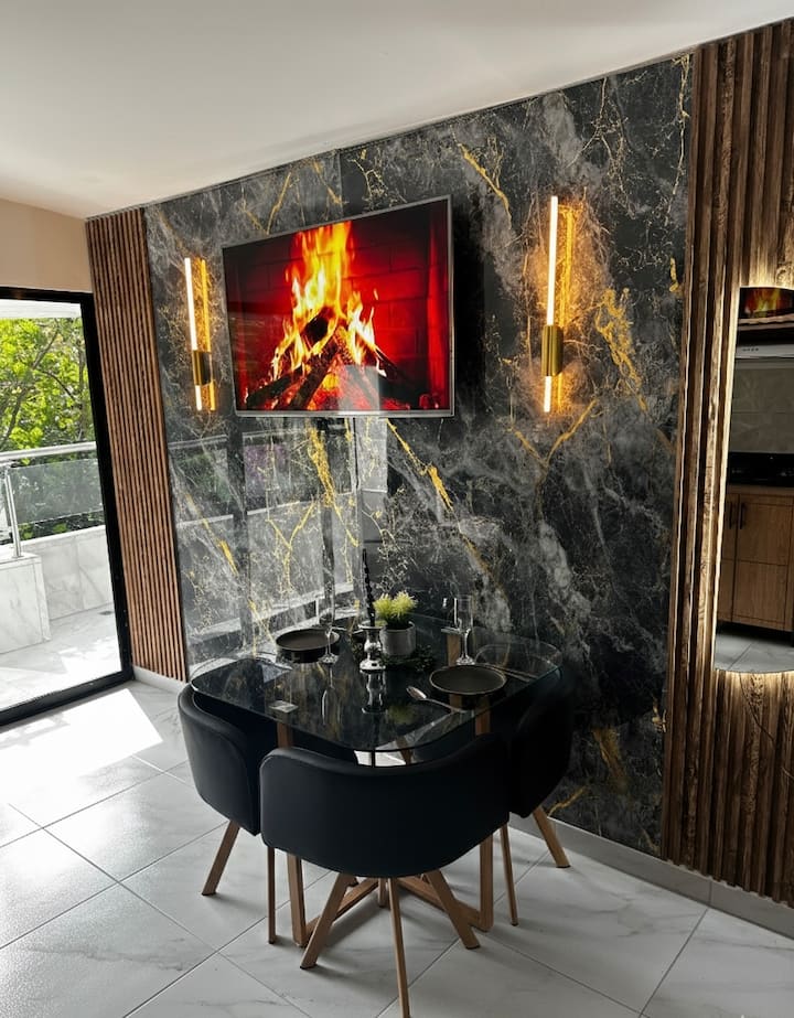 Lujoso Apartamento En Laureles - Medellín