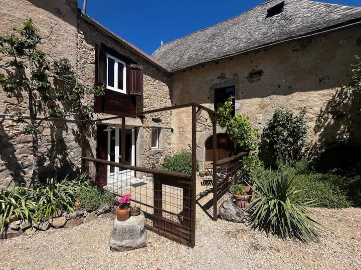 Gîte Authentique Avec Piscine En Aveyron - Villefranche-de-Rouergue