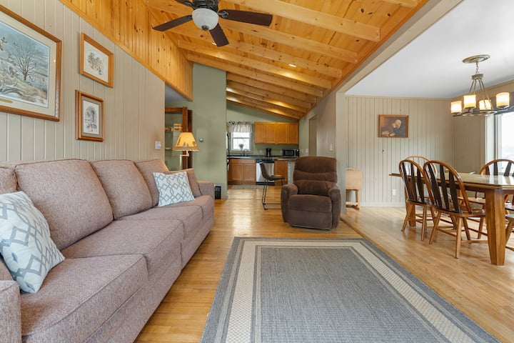 Hot Tub Cabin By The Mississippi River. - Nelson Dewey State Park, Cassville